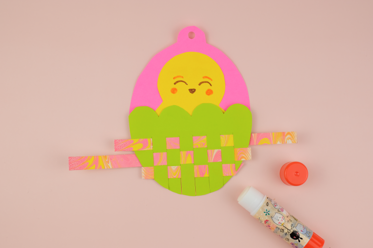 Weaving Hatching Chick Easter Craft for Kids – Craftorama Marbling ...